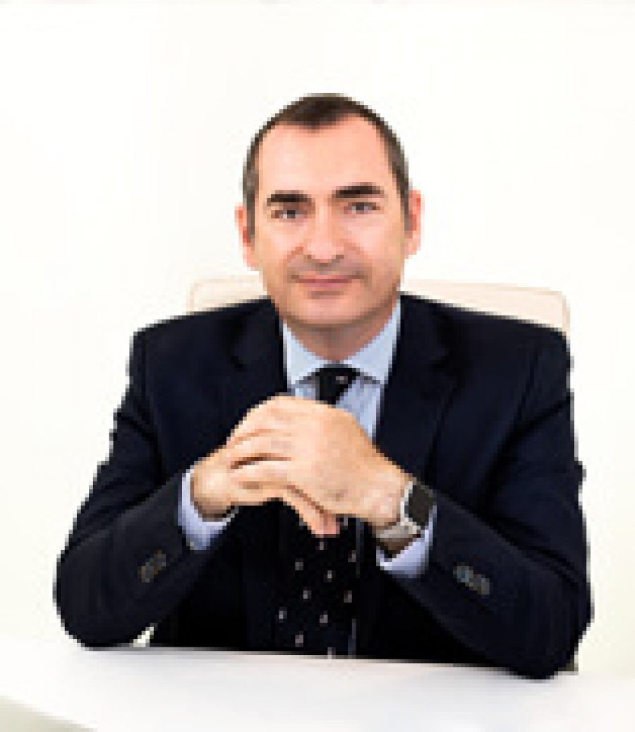 ΠΛΑΣΤΙΚΟΣ ΧΕΙΡΟΥΡΓΟΣ